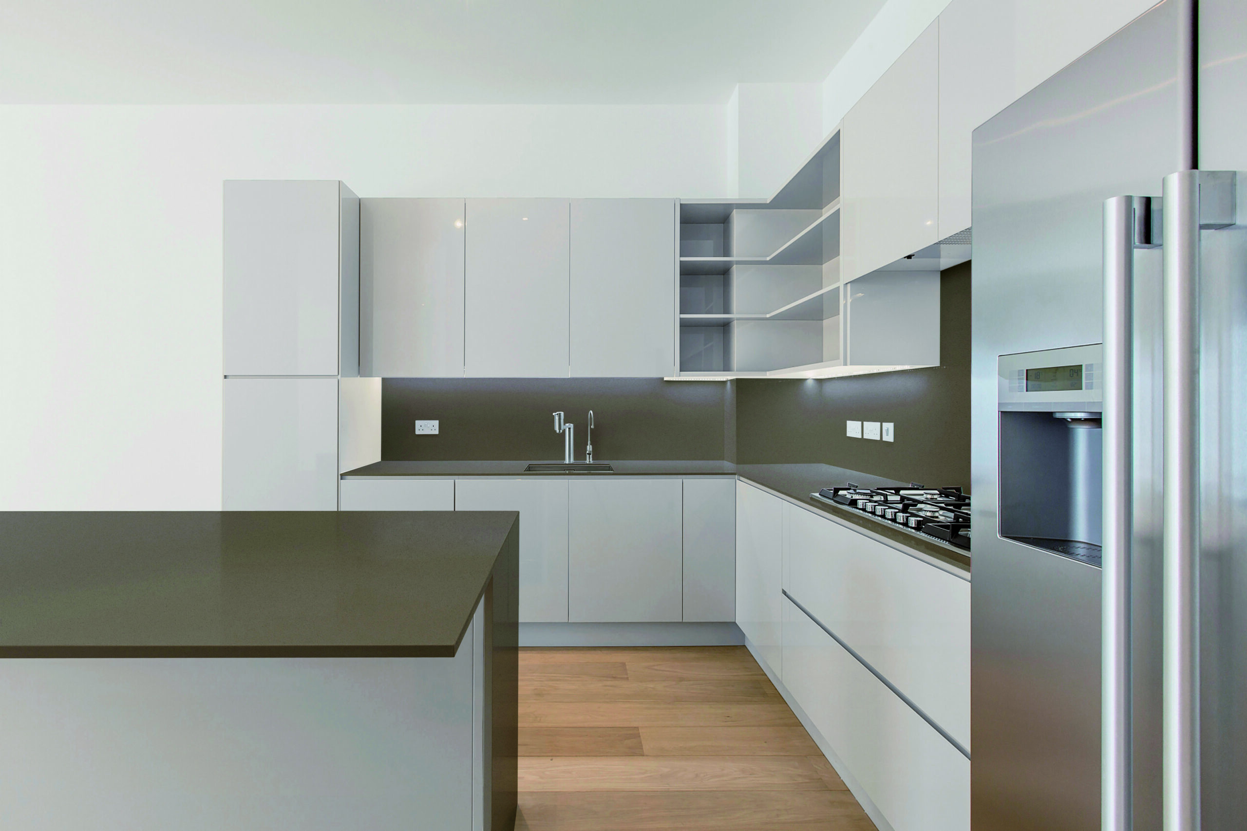 Silestone Blanco Matrix y Noka: Elegancia y Resistencia para tus ...